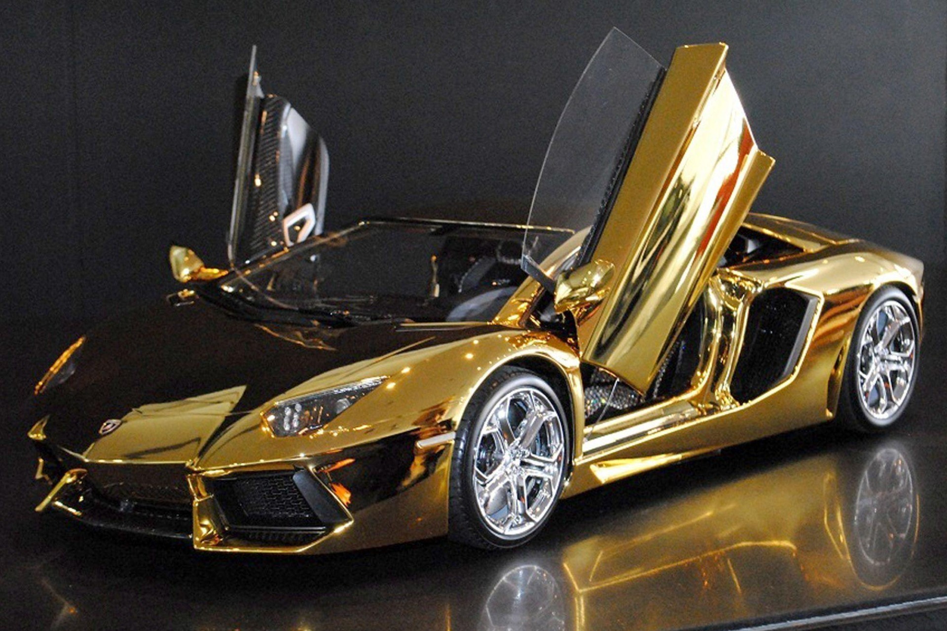 Chromium Gold SuperCars Gallery