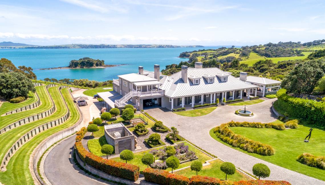 Te Rere Cove Estate